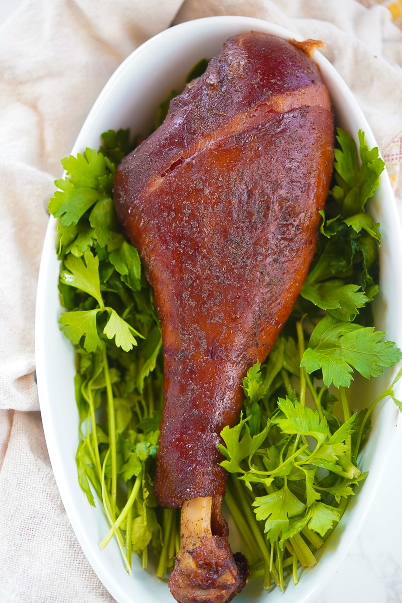 How to Make Delicious Smoked Turkey Legs (Quick & Easy)